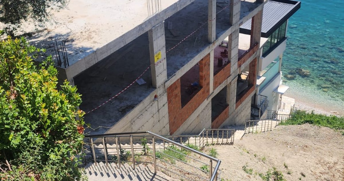 Gradili bez papira, pa nastavili radove i nakon zabrane